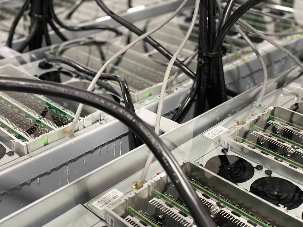 Riot Blockchain Announces 200MW Immersion-Cooled Bitcoin Mining Operation